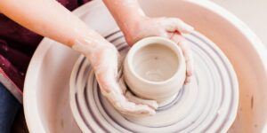 Comment réparer une poterie en terre cuite ? - Apprendre la poterie